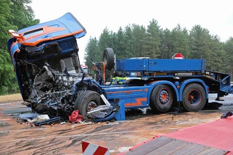 Elegantes Unfall B104 Heute Bilder