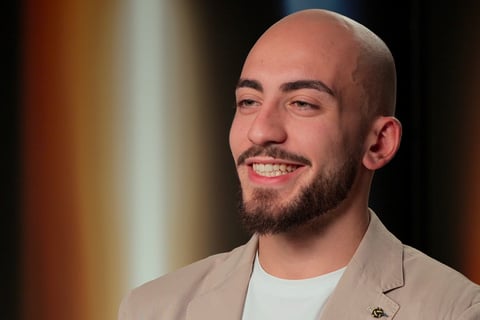 Love Is Blind (Netflix): Als Daniel zum ersten Mal mit Hanni spricht ...