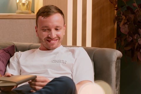 Love Is Blind (Netflix): Als Daniel zum ersten Mal mit Hanni spricht ...