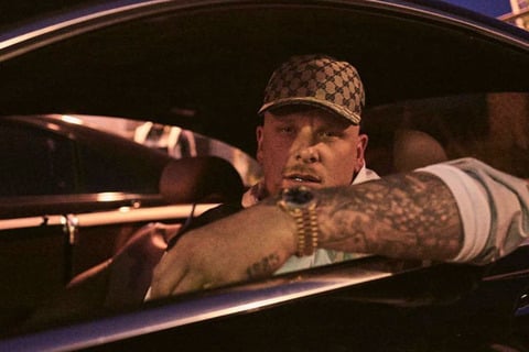 187er Bonez MC zeigt neues Tattoo, doch die Fans schockt etwas ganz ...