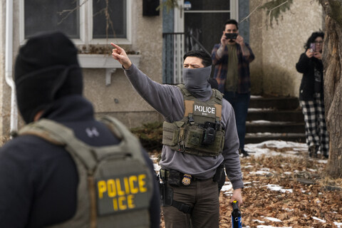 Over a dozen Latin American migrants abducted, shackled, and sent to ...