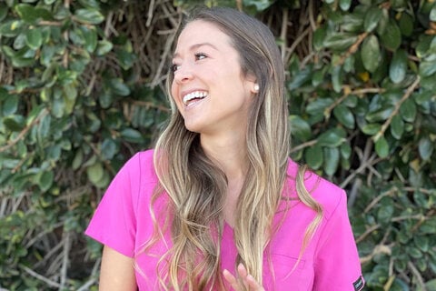 Tragisches Ende: Influencerin Nurse Hailey stirbt bei der Geburt ihres ...