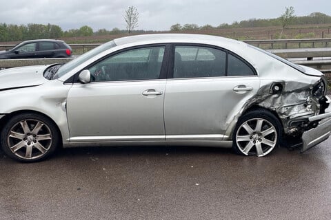 Kaiserslautern: Trümmerfeld nach schwerem Unfall - Vollsperrung auf A6
