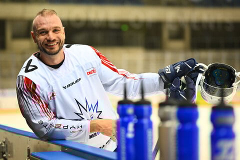 Dresdner Eislöwen: Neuzugang Tomas Sykora sprang dem Tod von der Schippe!