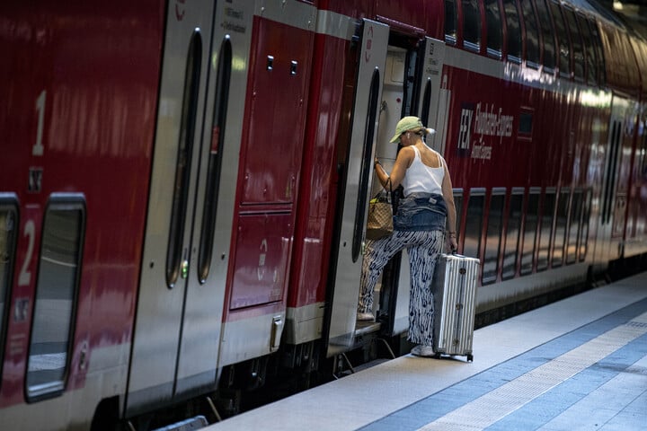 Schneller, aber nicht für alle! Neuer FEX verliert im Berliner Norden ...