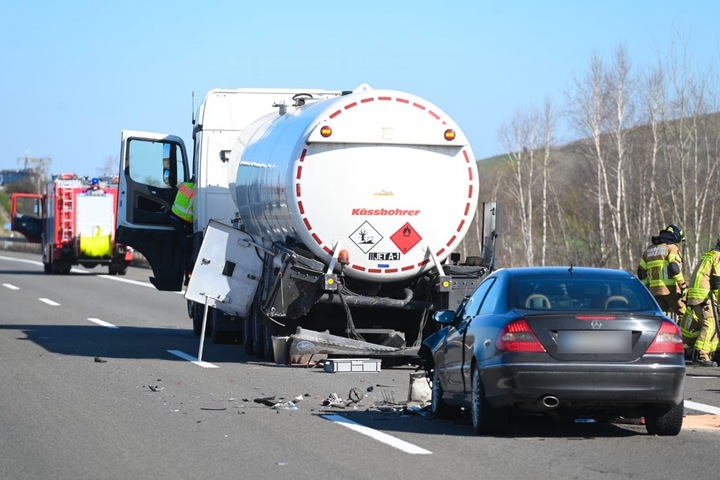 Gefahrgut-Unfall auf der A38! Kerosin ausgelaufen, Fahrbahn wieder frei