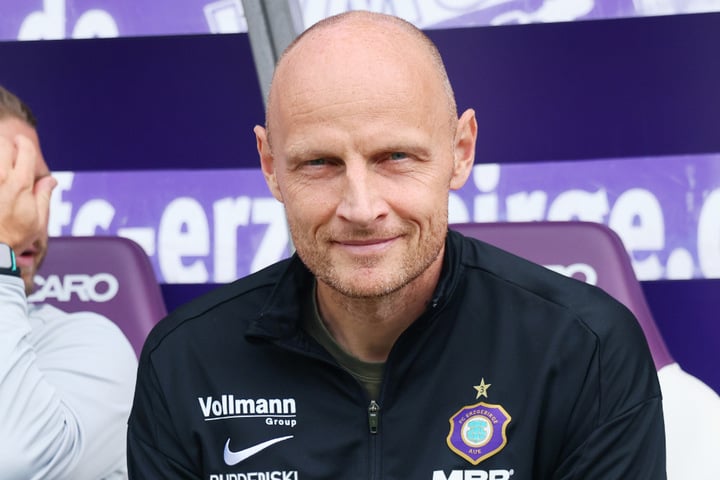 Erzgebirge Aue: Kommt noch ein neuer Linksverteidiger aus England?