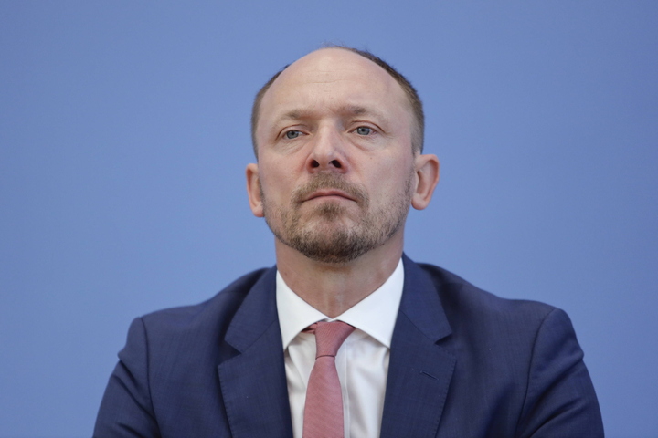 Leipziger Professor Dirk Oschmann: "Mein Buch ist keine Wohlfühlprosa"