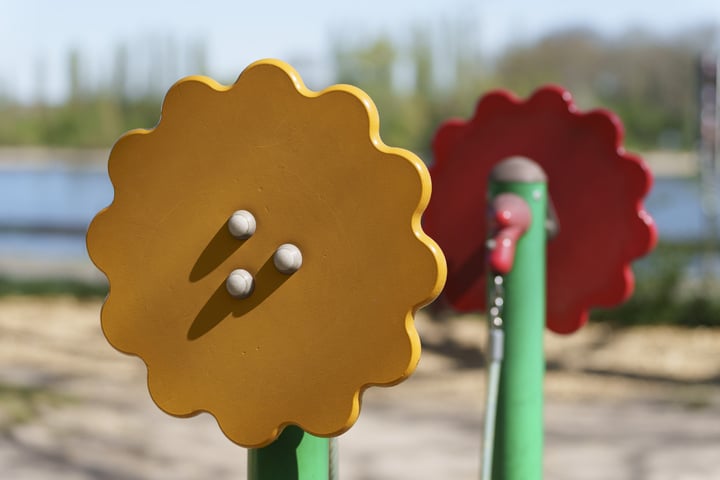 Straftaten auf Spielplätzen in NRW: AfD will Liste mit Vornamen der ...