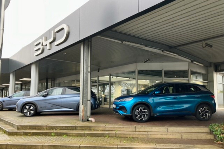 Neues BYD-Autohaus verkauft DOLPHIN, SEAL und ATTO 3 zum Hammerpreis