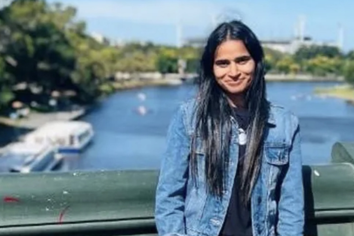 Trauer um Studentin: Manpreet Kaur stirbt auf Flug in ihre Heimat