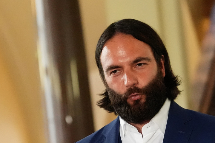 Ermittlungsverfahren gegen Anwalt Ingo Bott wegen Missbrauchs von Titeln