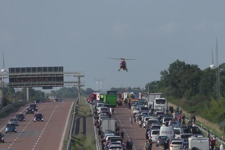 Unfall auf der A9 zwischen Bitterfeld-Wolfen und Halle - Strecke nach Leipzig voll gesperrt