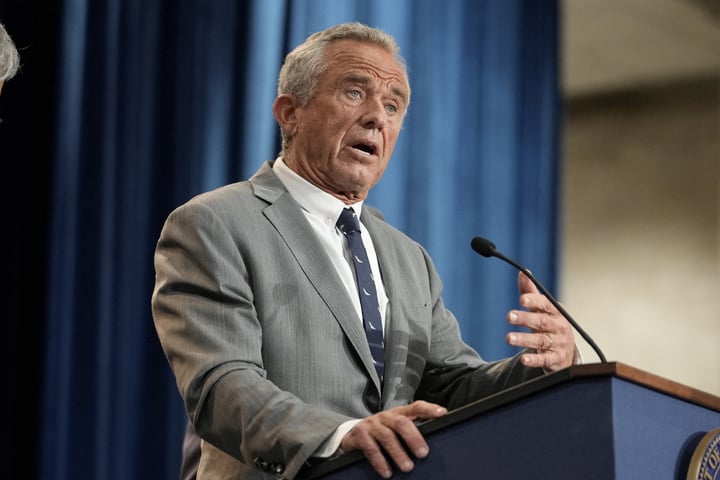 RFK Jr. rants about teenage sperm counts and testosterone levels in ...