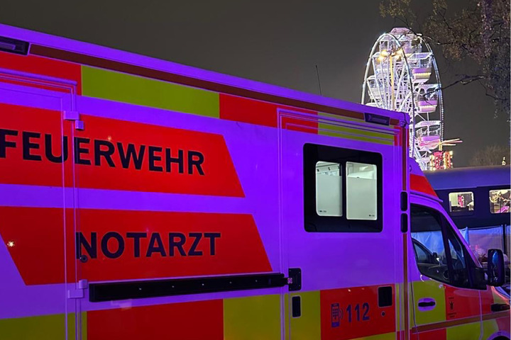 Schock auf Weihnachtsmarkt in München: Nikolaus-Stunt endet mit schwerem Unglück!