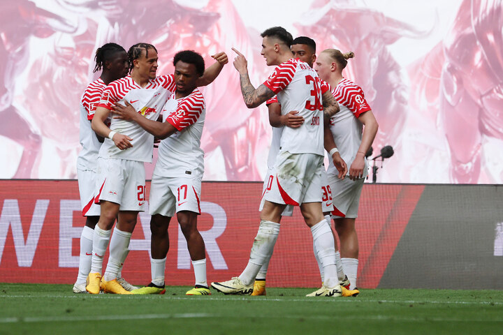 RB Leipzig siegt gegen Wolfsburg: Olmo-Treffer besänftigt nach 12 ...
