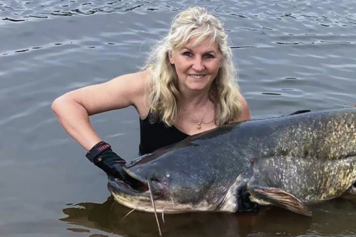 Christine Hein wird zur "Märkischen Anglerkönigin" 2024 gekrönt