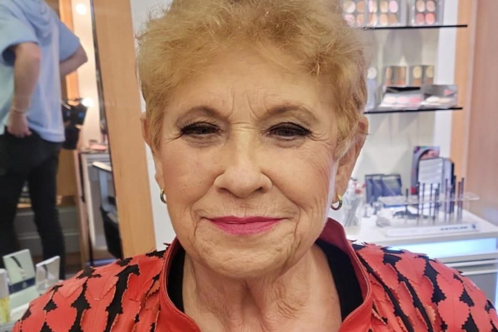 "Shopping Queen" in Berlin: Als Rosi auf ihre Tochter angesprochen wird, kommen ihr die Tränen