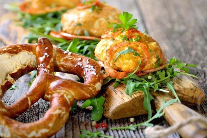 Brezel Rezept: Partybrezel selber machen im XXL-Format