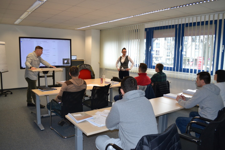 Industriefirma Scholpp in Chemnitz setzt bei Fachkräften auf Ukrainer