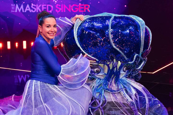The Masked Singer: Mandy Capristo mit extremer Challenge - "Hat bei mir ...