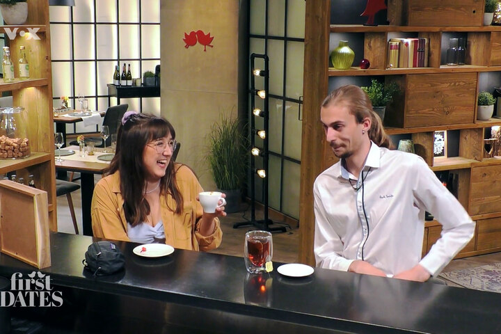 "First Dates": Single-Mann missachtet Rat seiner Mutter, dann passiert es