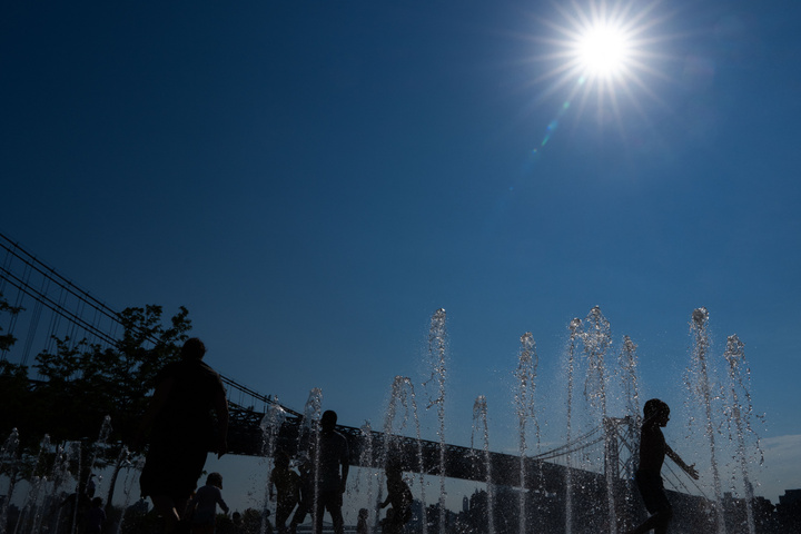 Temperatures to reach sweltering heights in first US heat wave of 2025
