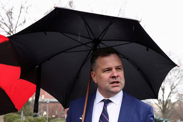 Bill Pulte, Trump's pick for US intelligence chief, gets early start ...