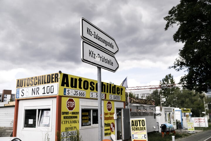 Nazi-Code auf Magdeburger Kennzeichen sorgt für Empörung in sozialen Medien