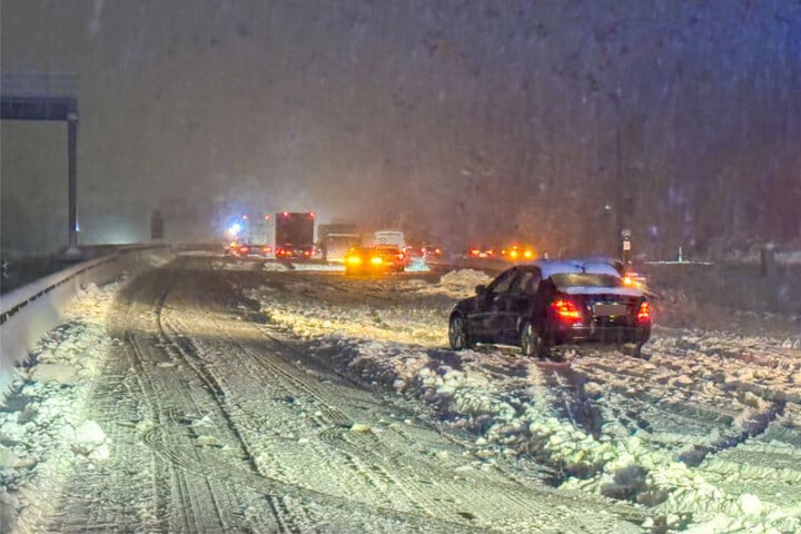 Schnee-Chaos: Über 200 Einsätze nach massivem Wintereinbruch in Baden ...