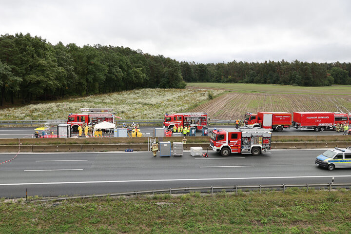 Unfall A6 - Staugefahr: A6 bei Nürnberg nach Lkw-Unfall in beide ...
