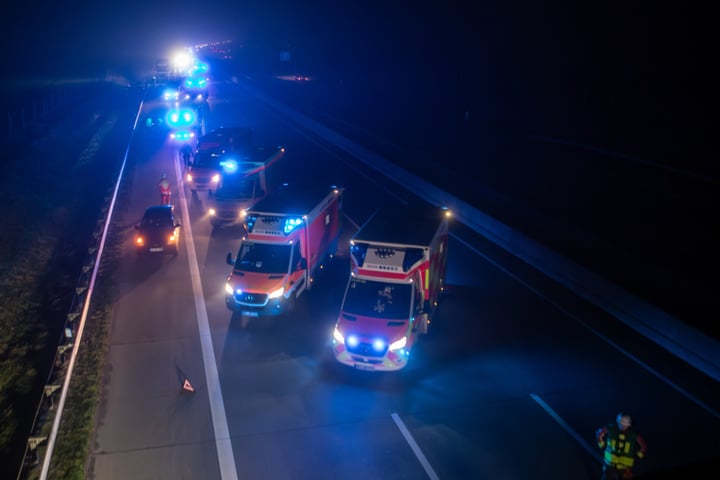 A7 nach Unfall bei Hamburg stundenlang gesperrt: Mehrere Verletzte