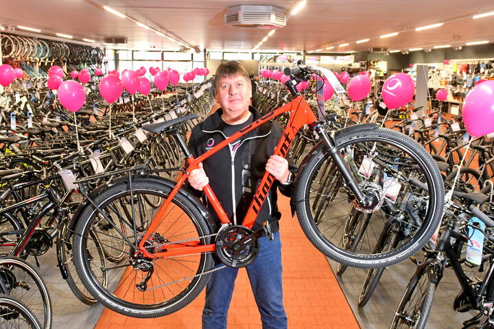 Fünfte Dresden-Filiale eröffnet: "Little John" verkauft Bikes in der ...