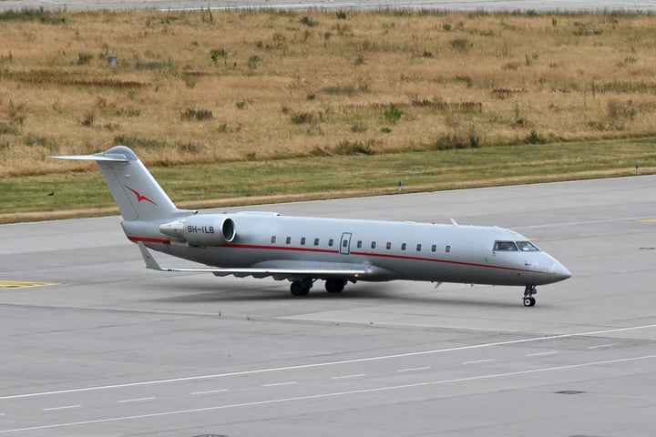 Im luxuriösen Privat-Jet: Superstar Robbie Williams in Leipzig gelandet