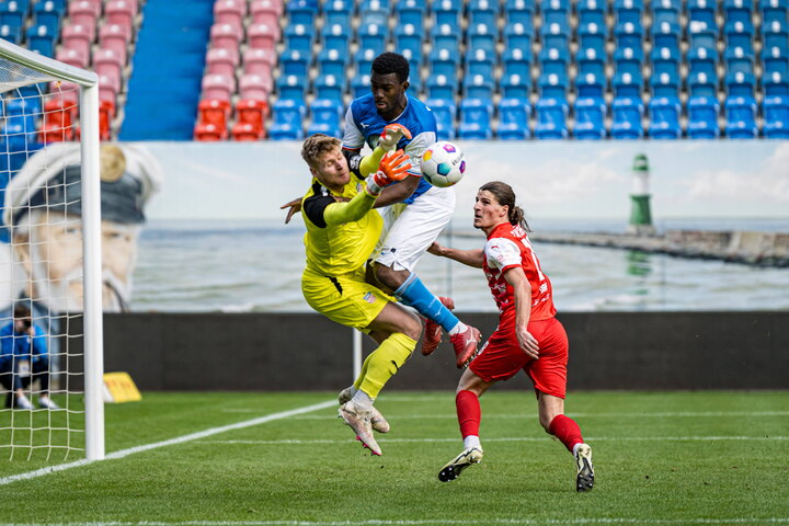 FSV-Zwickau-Sportchef Robin Lenk lobt: "Ist eine Weiterentwicklung"
