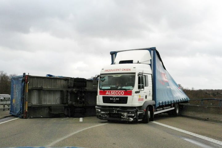 Unfall A44 heute & gestern: Aktuelle Unfallmeldungen von der A44