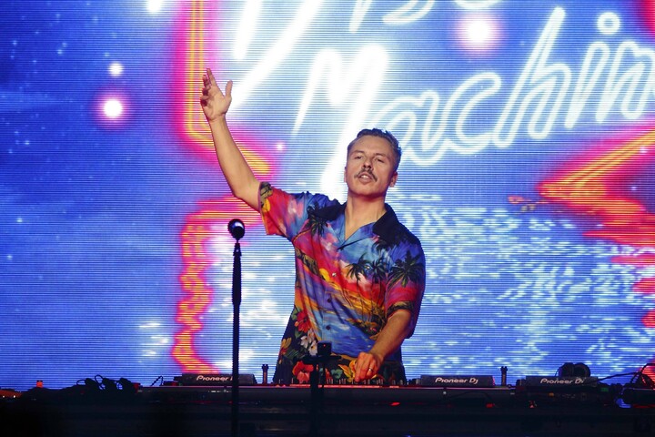 Tino Piontek: Der Dynamo-Fan hinter "Purple Disco Machine"