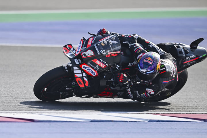 Drama in der MotoGP: Jorge Martin stürzt schwer beim Comeback in Katar
