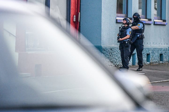 Mit Kindern in Wohnung verschanzt: SEK überwältigt Vater!