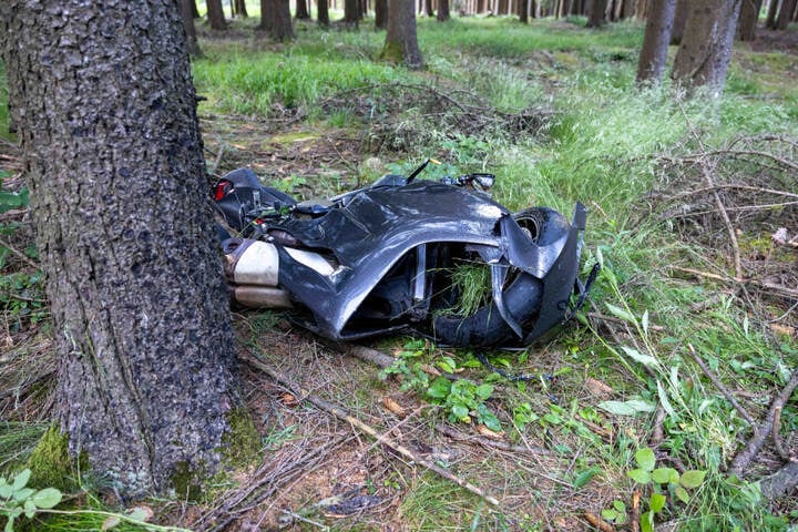 Unfall in Mittelsachsen: Biker stirbt nach schwerem Motorrad-Unfall