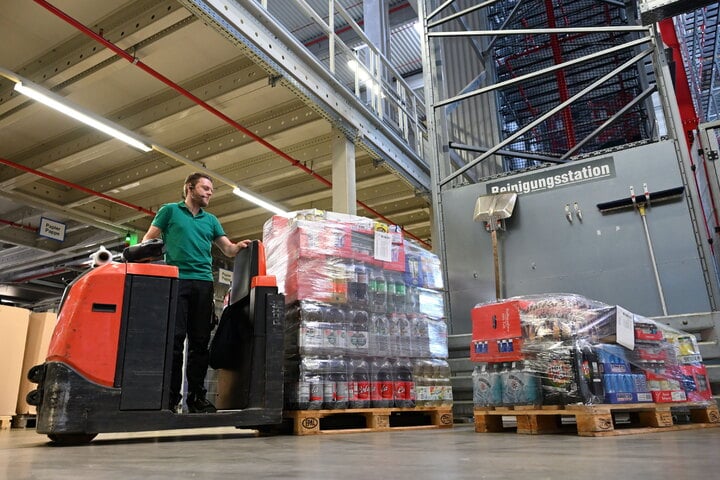 Neue Lieferkette von der A4: Edeka-Lager bei Berbersdorf macht sich frisch