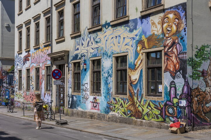 Dresdnerin kümmert sich seit Jahrzehnten um Graffiti-Jugend: Ein großes ...