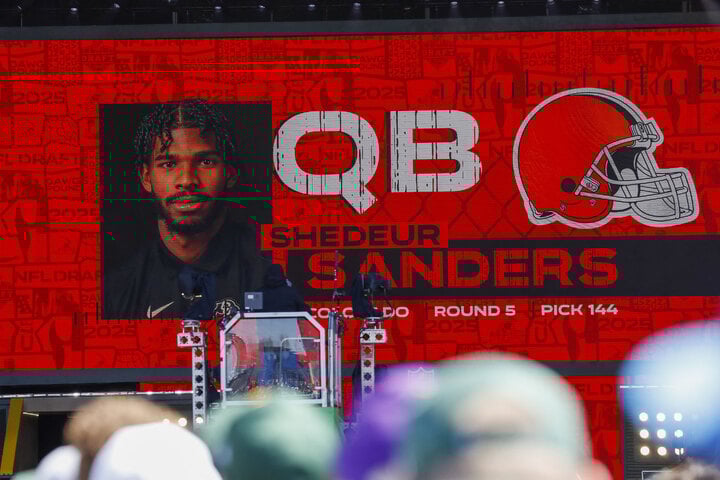 Cleveland Browns end Shedeur Sanders' long NFL draft slide