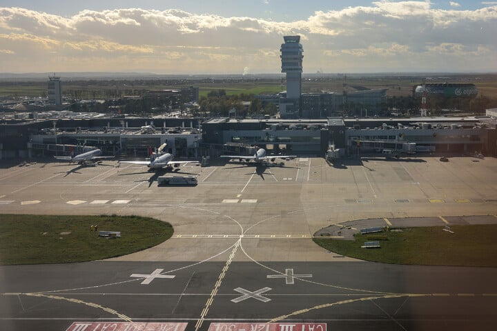 Rauch an Bord: Flugzeug nach München legt Notstopp ein