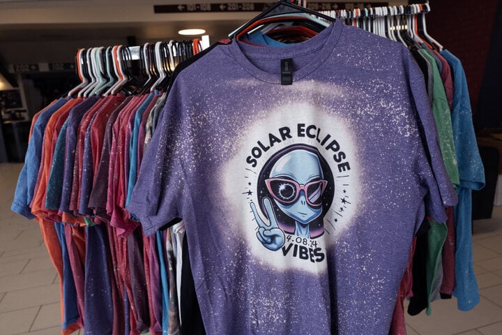 Solar eclipse mania kicks in as North America gears up for big event!