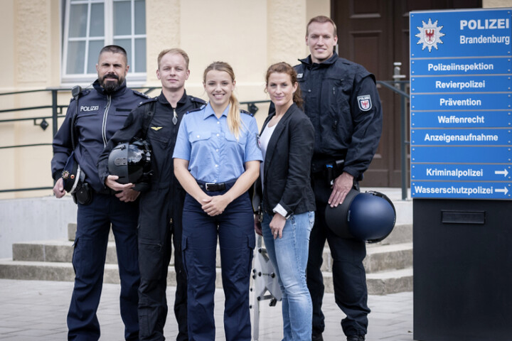 Polizei Brandenburg sucht mit Hochdruck nach diesen Personen!