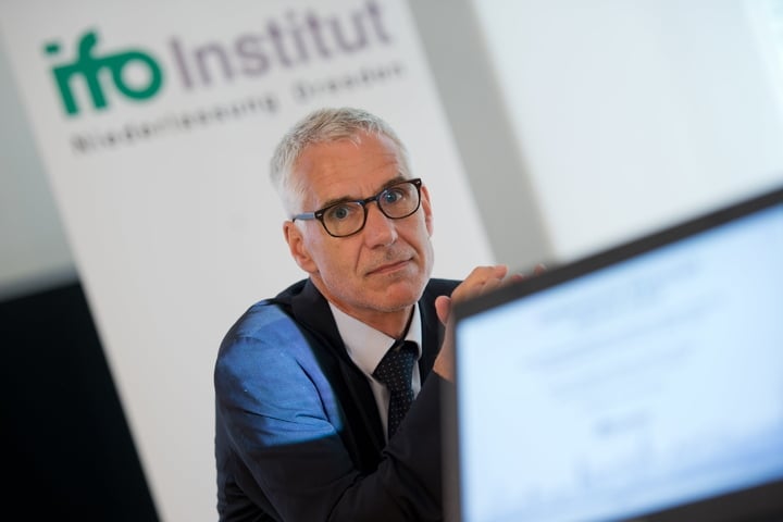 Personalbestand im öffentlichen Dienst: Osten schlägt Westen deutlich