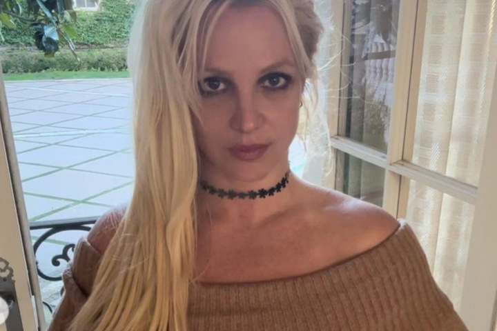 Britney Spears Drops Shocking Cheating Confession In New Memoir