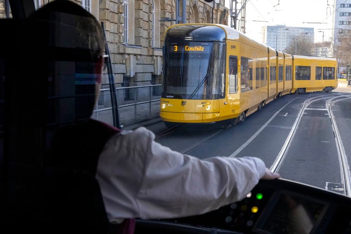 Dresden: 50 Prozent rauf! Kosten-Explosion bei Straßenbahnen