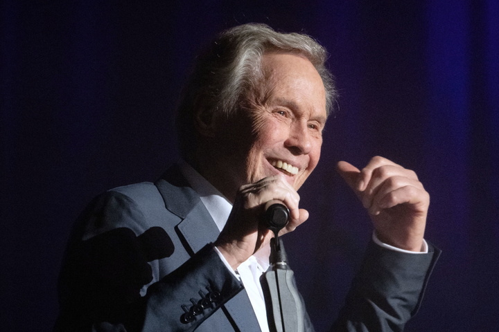 Peter Kraus auf Tournee: "Ich habe überhaupt kein Gefühl für mein Alter"